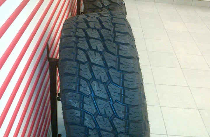 Tire Inserts, Tire displays, Custom Wall & Floor Tire Displays